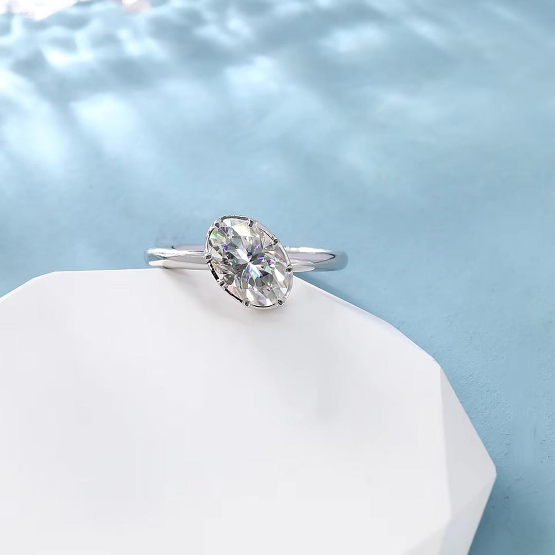Single Stone Solitaire 10K Solid Gold Oval Tilted Moissanite Lab ...