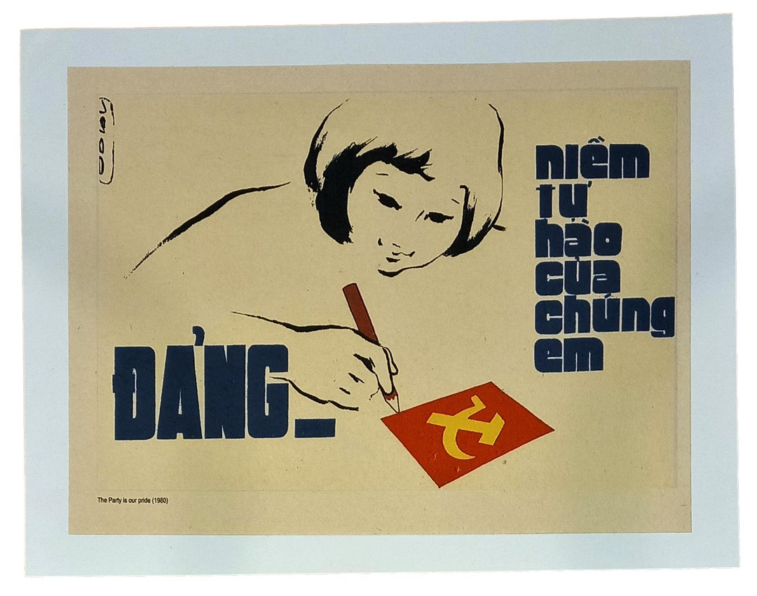 Vietnam War Poster Propaganda - Student Drawing the Vietnamese National ...