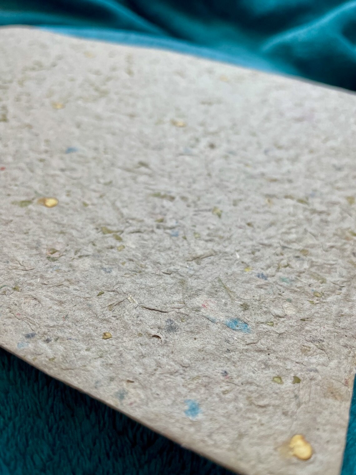 Handmade Recycled Plantable A4 Papers (natural Leafs, Flower Battles ...