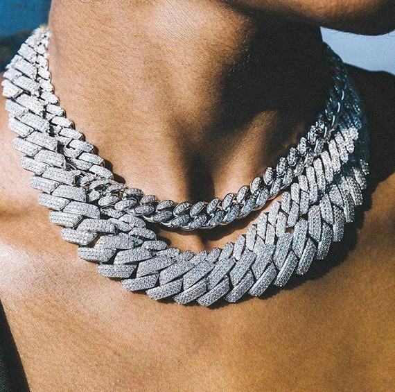 Fake Diamond Chain | lupon.gov.ph