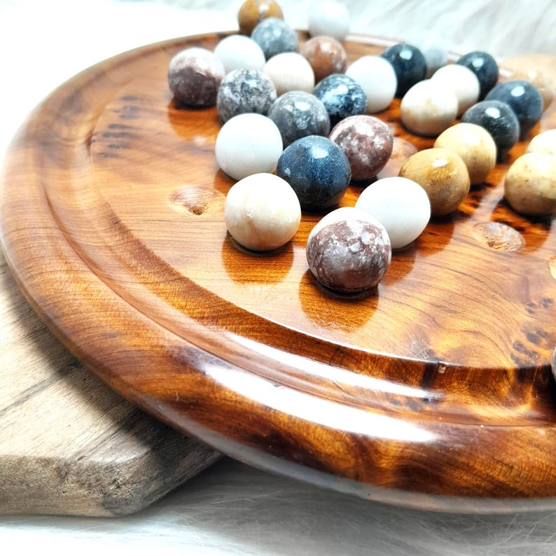 Thuya Wood Solitaire-bordspel met minerale knikkers, Heritage Wood ...