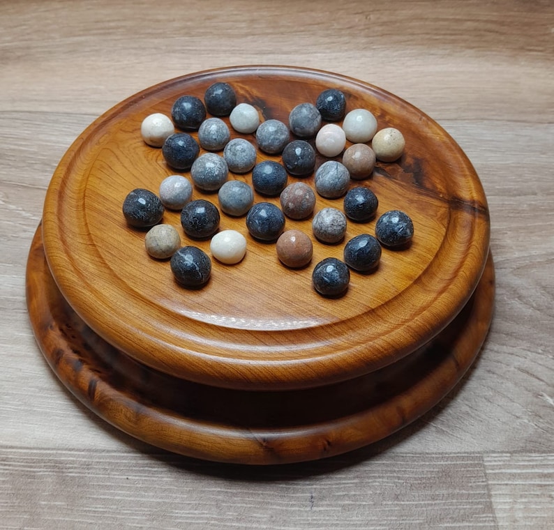 Thuya Wood Solitaire-bordspel met minerale knikkers, Heritage Wood ...
