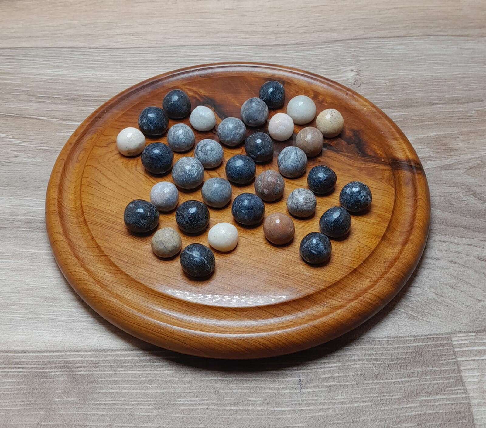 Thuya Wood Solitaire Board Game With Mineral Marbles,heritage Wood ...