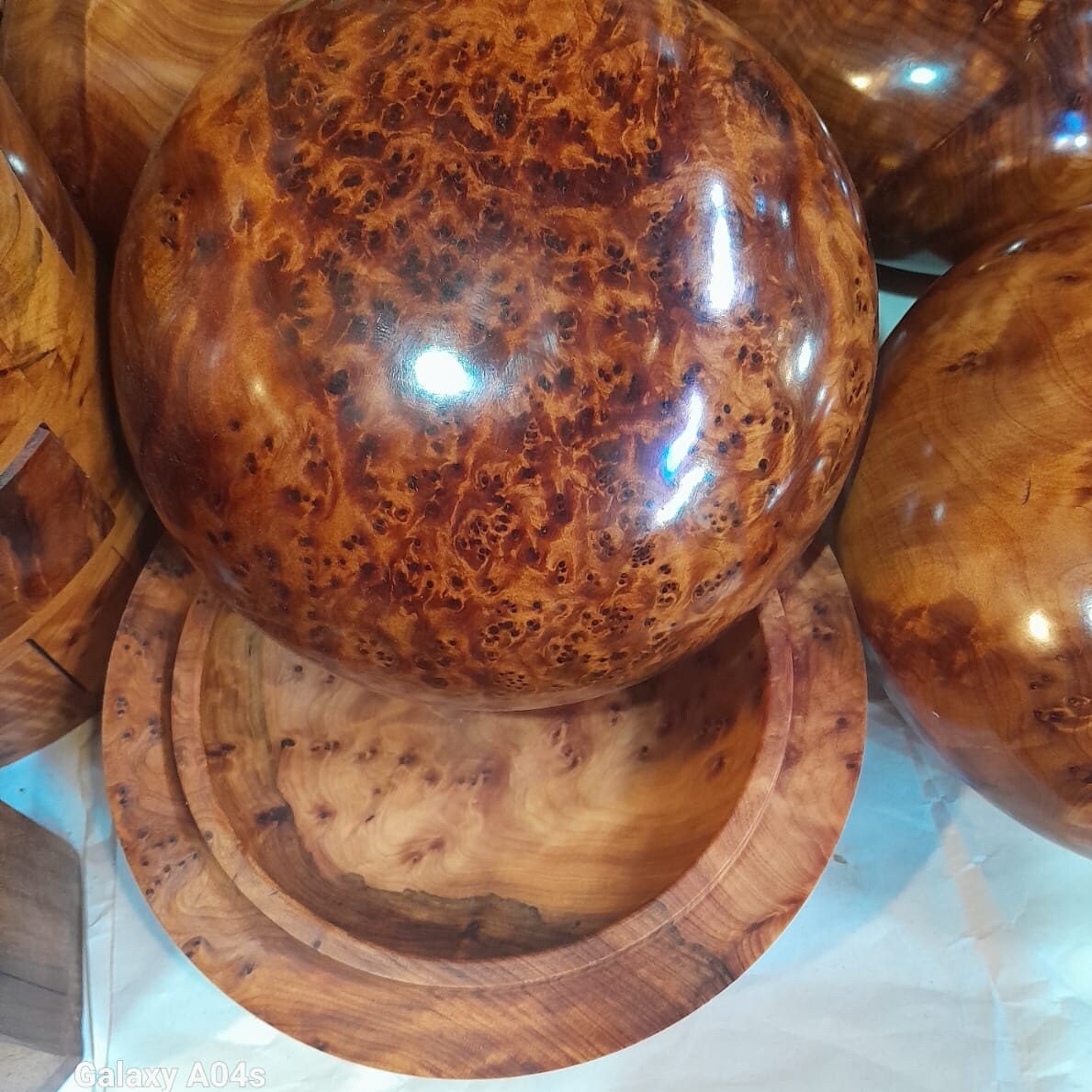 Juniper Wood Ball BOX, Hand-crafted Round Wooden Box,bowl Box,handmade ...