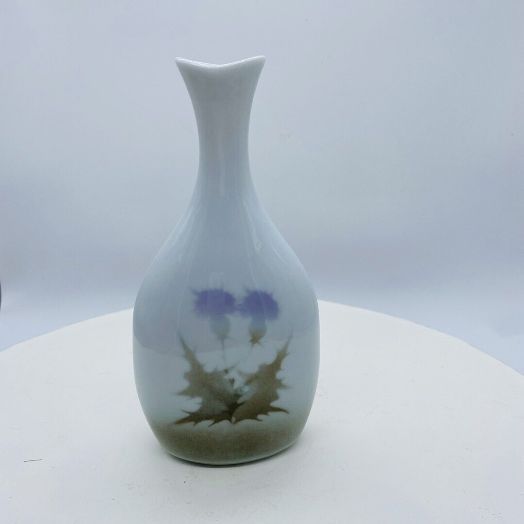 Vintage Scottish Thistle Highbank Porcelain Vase Lochgilphead Bud ...