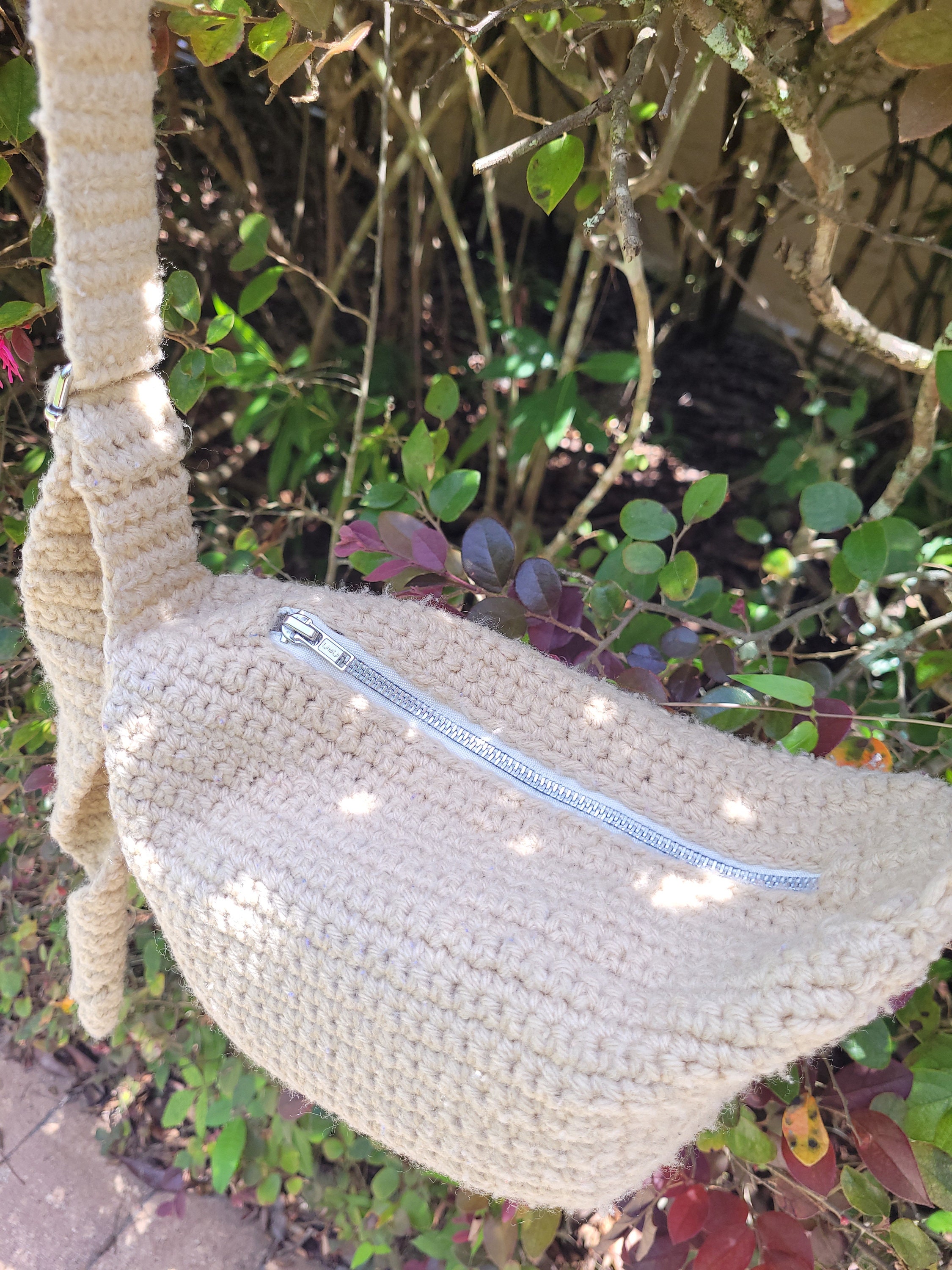 Adjustable Crochet Zipper Bag Pattern | Crochet Crossbody Bag Pattern ...