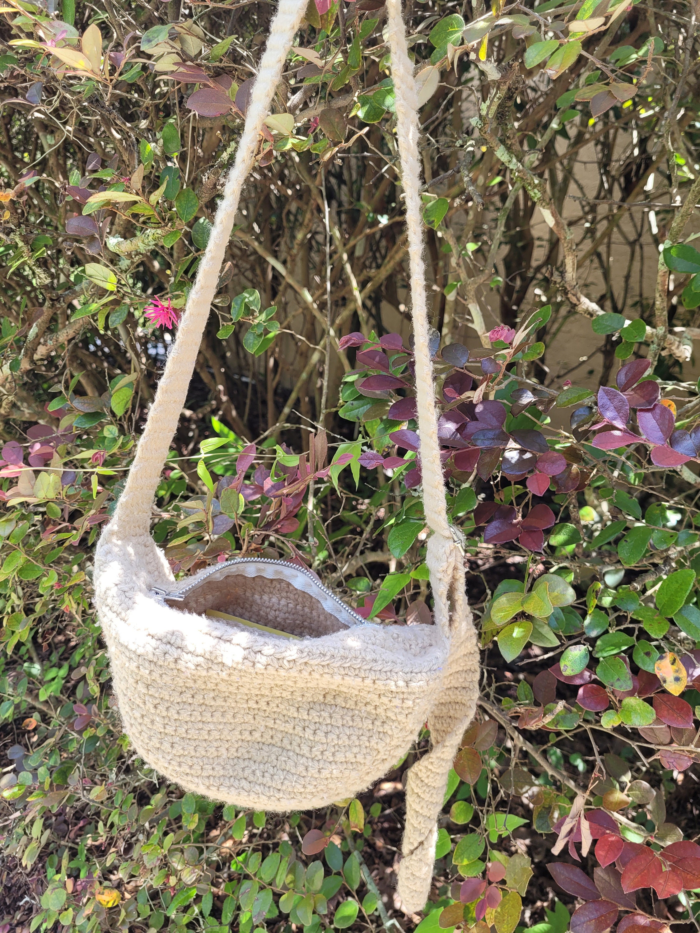 Adjustable Crochet Zipper Bag Pattern | Crochet Crossbody Bag Pattern ...