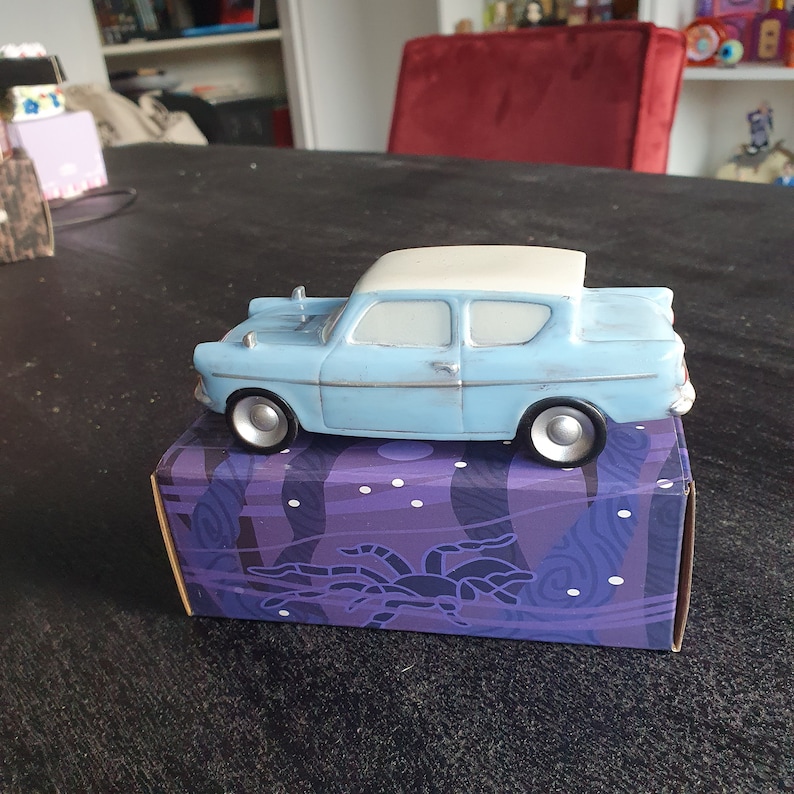 Ford Anglia Weasley Family Car Statue Harry Potter Inspired - Etsy