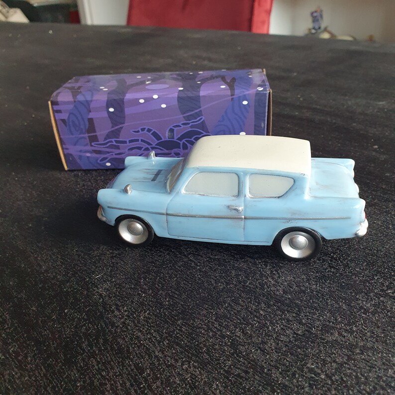 Ford Anglia Weasley Family Car Statue Harry Potter Inspired - Etsy