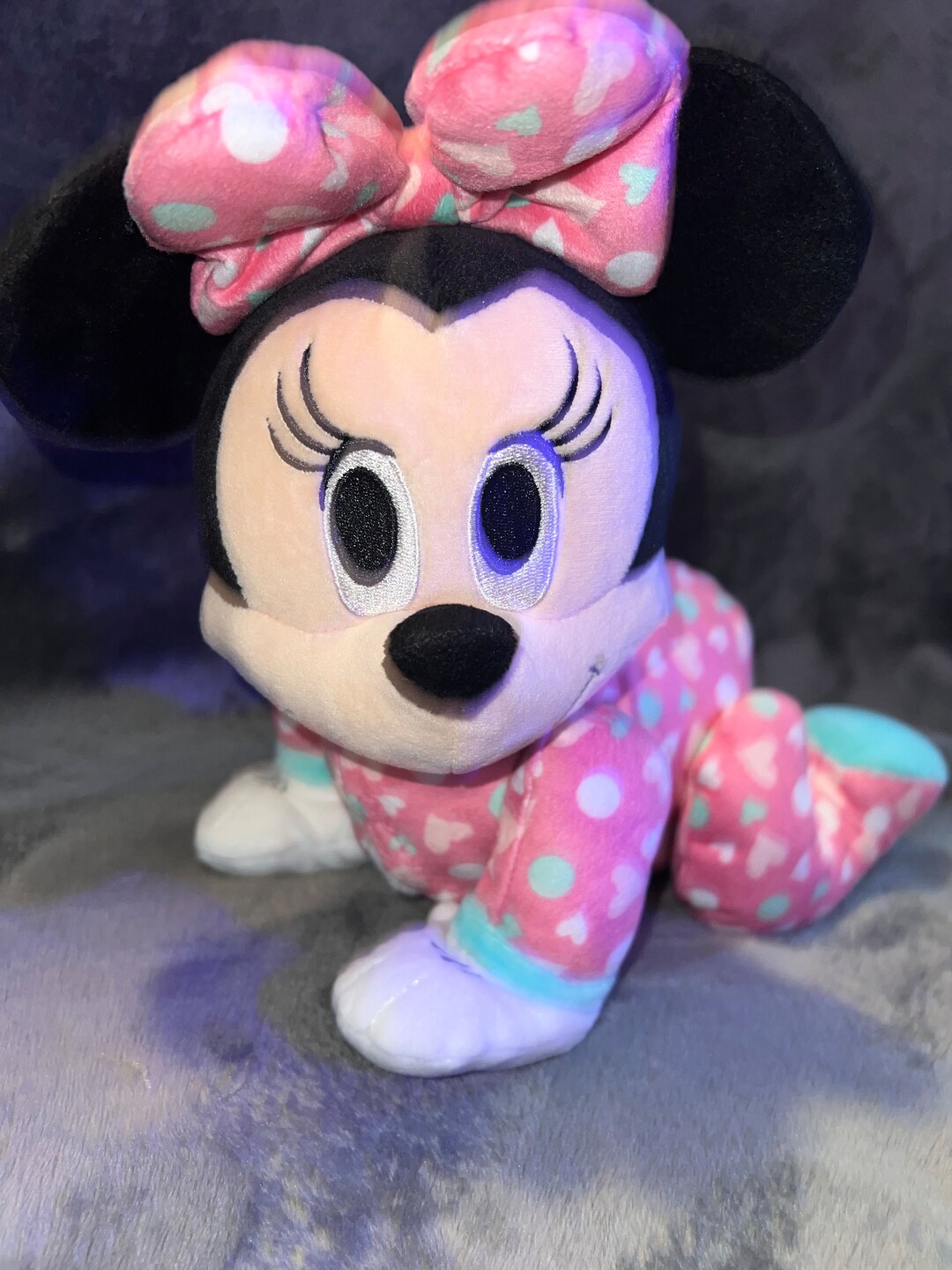 Disney Baby MINNIE MOUSE Musical Touch 'N Crawl Crawling Talking Plush ...