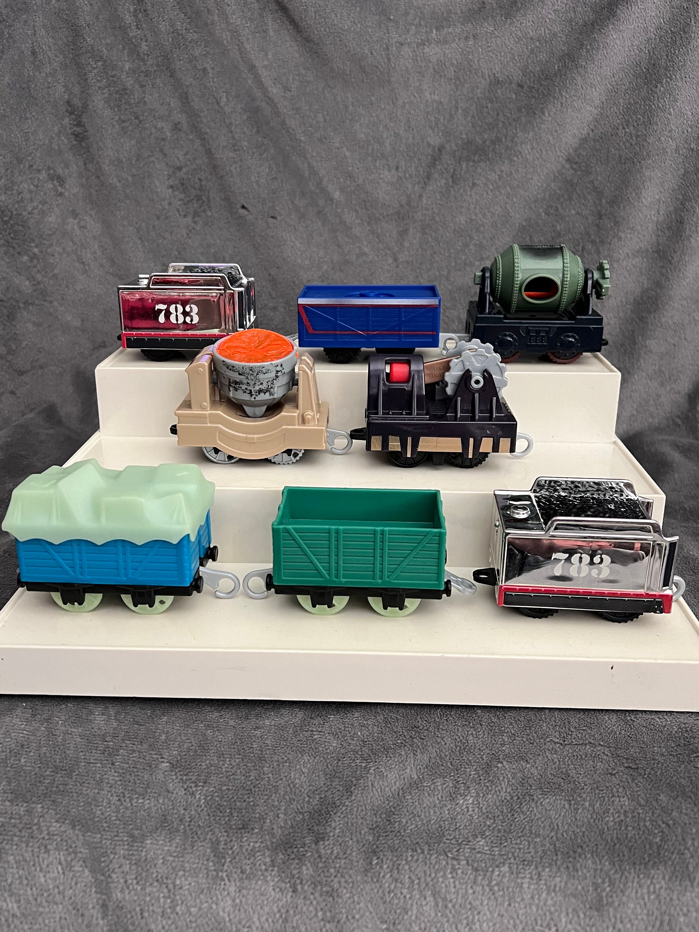 Lot of 8 Thomas the Train Trackmaster 2 Tanker Cargo Box Car 2013-2016 ...