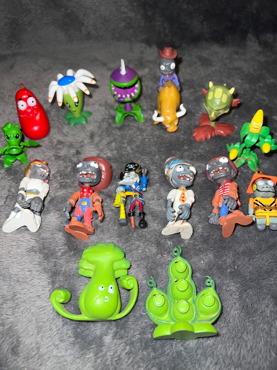 Plants Vs Zombies Lot of 15 PVC Figures Knex PVZ Pirate Egypt Western ...