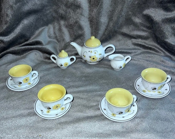 Rare! BUSY BEE Child’s Porcelain Tea Set by Schylling - Etsy