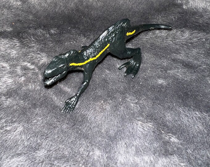 Jurassic World Mini Indoraptor 4" Dinosaur Miniature Toy Figure ...