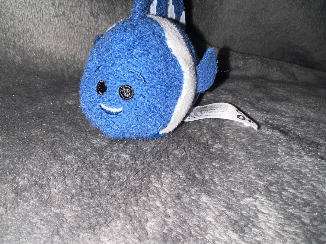 Disney Store Finding Nemo Deb Flo Tsum Tsum Mini 3.5" Plush Doll Blue ...
