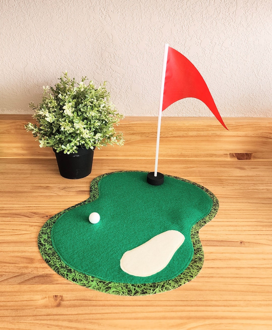 Golf Green Centerpiece, Handmade, Medium 14" X 11" Felt and Paper Table ...