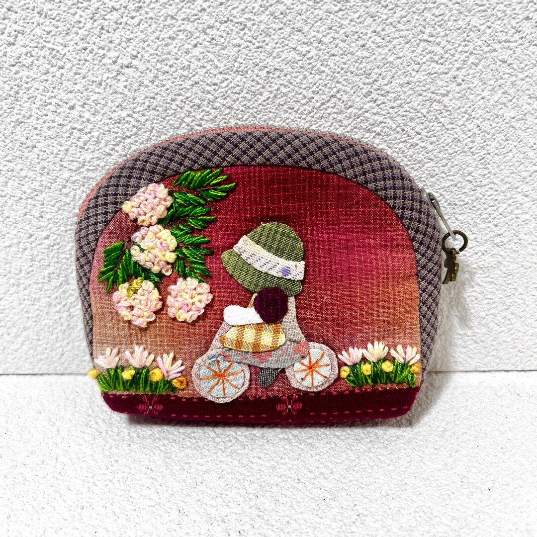 Handmade Quilted Coin Purse With Sunbonnet Girl & Floral Embroidery ...
