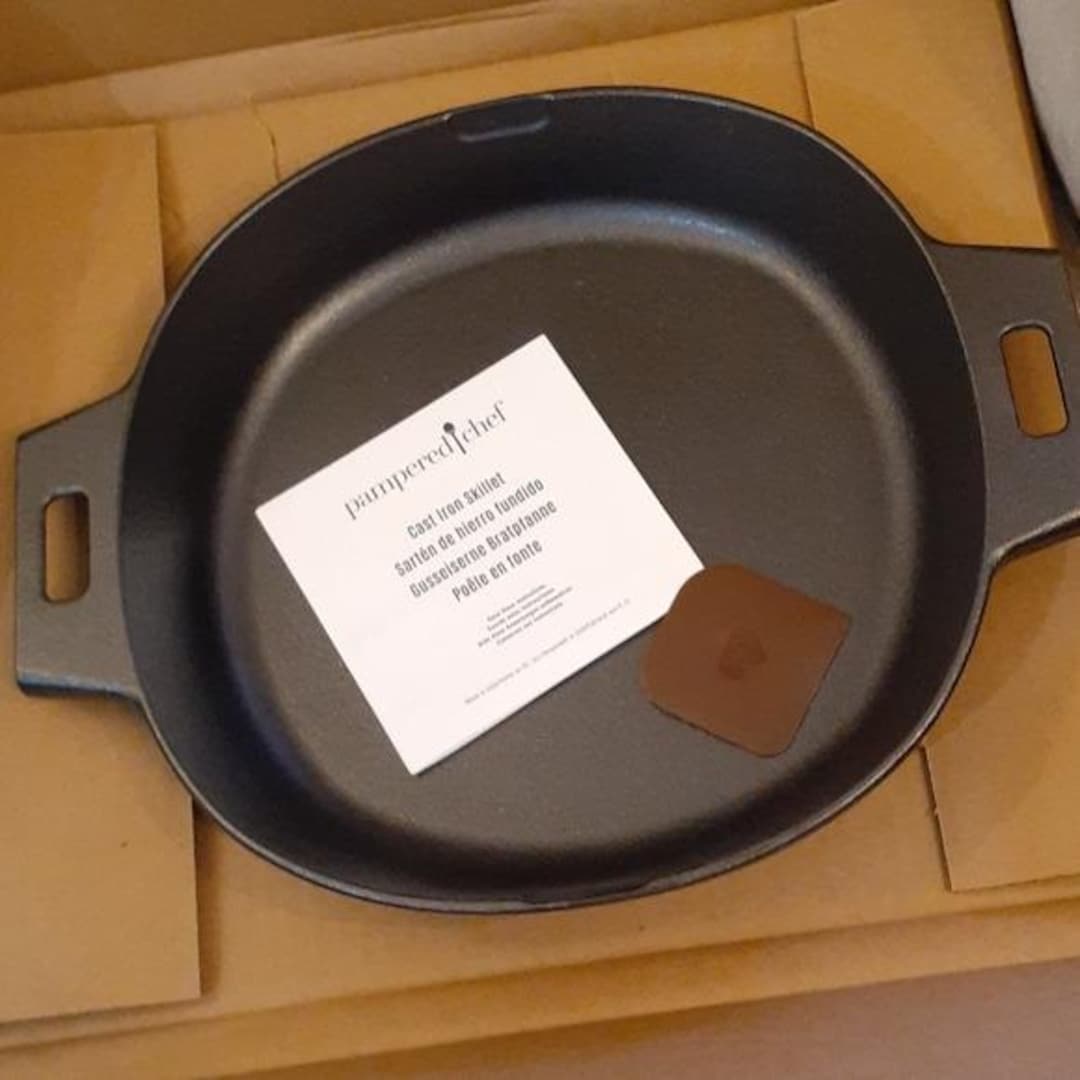 Pampered Chef 100179 Black 12" Cast Iron Skillet - NEW - Etsy