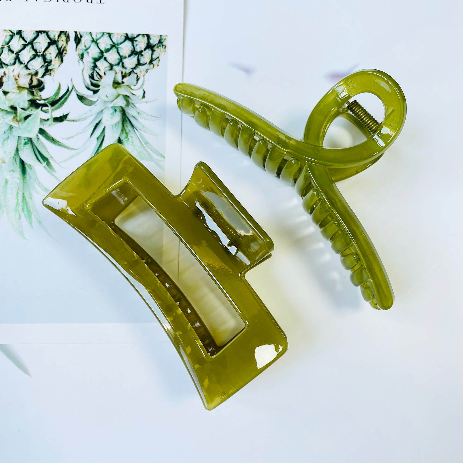 Jelly Green Hair Clips for Women, Large Hair Claw for Thick Hair, Large ...