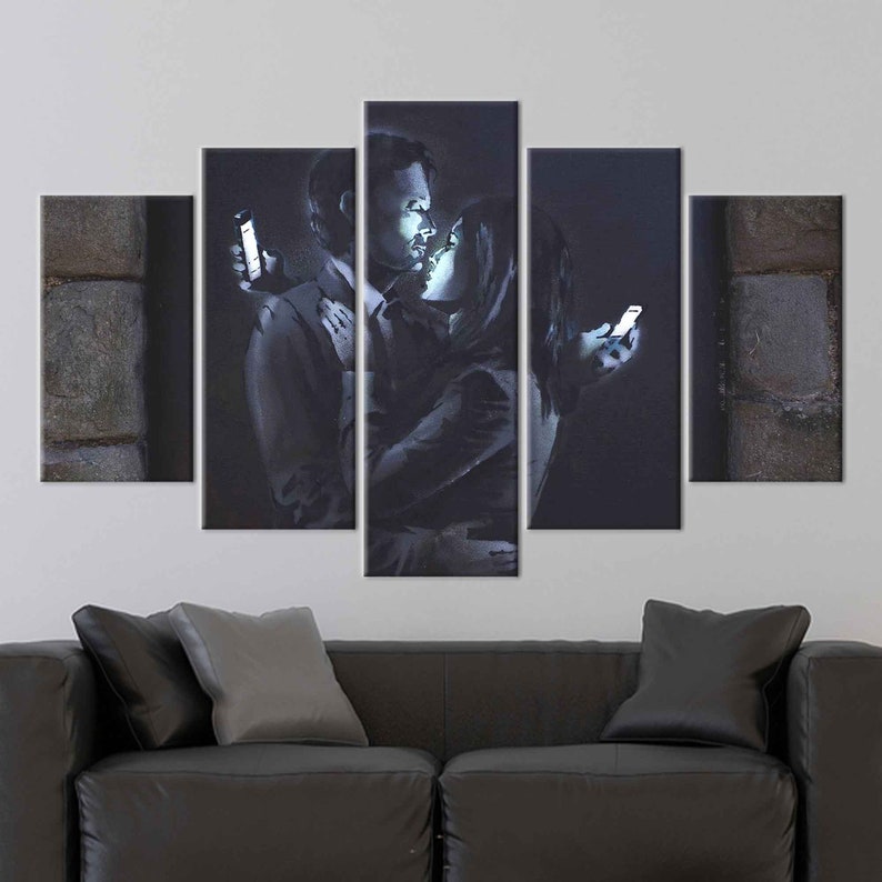 Banksy Mobile Phone Lovers, Banksy Woman and Man Wall Art, Banksy Art ...