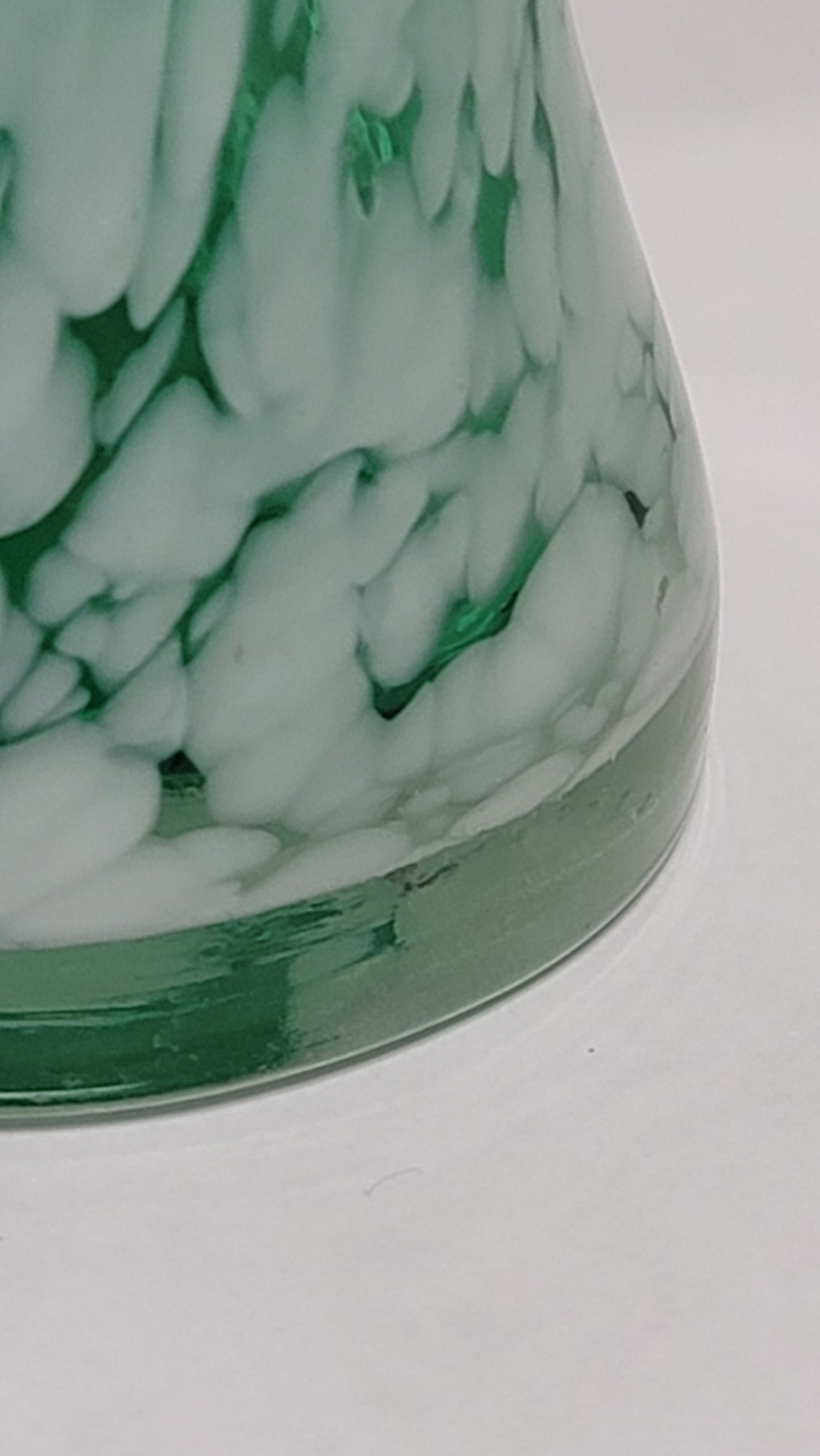 Very Pretty Green Splatter Glass Vase - Etsy