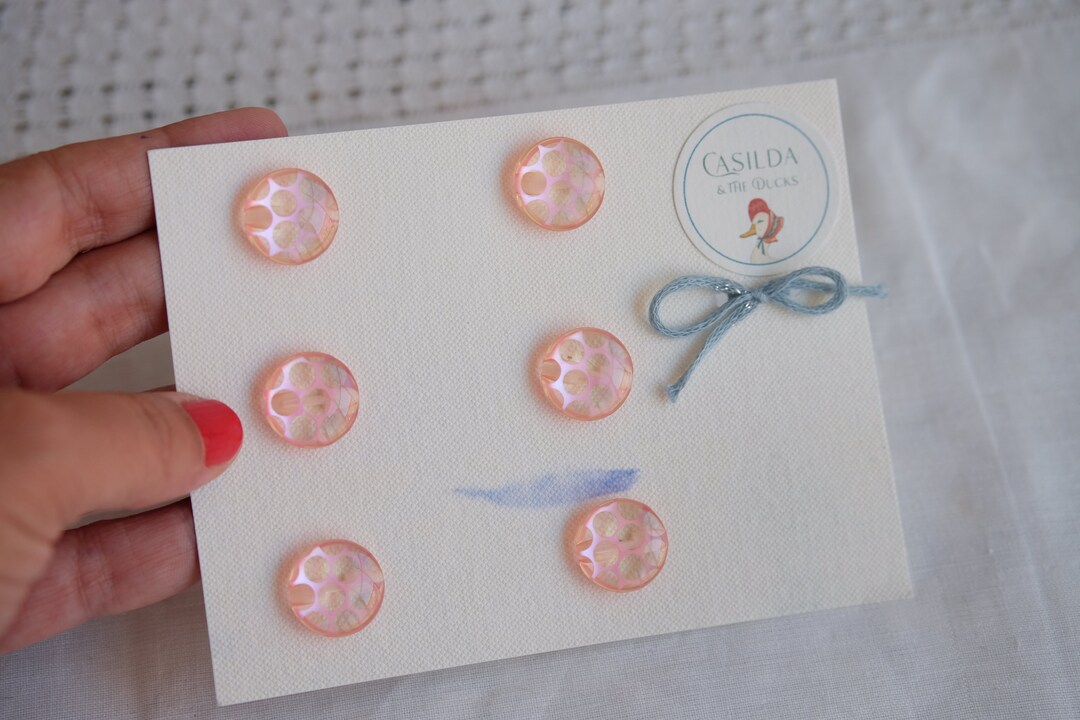 Retro Pink Buttons, 1960s Buttons, Pink Plastic Buttons With ...