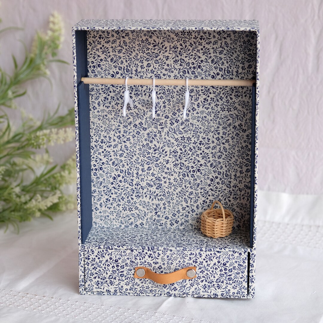 Miniature Wardrobe for Dolls, Decorative Toy Wardrobe With Charming ...