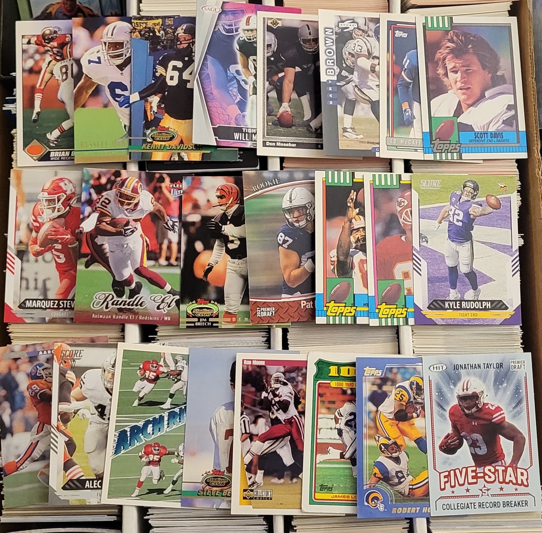 100 Assorted NFL FOOTBALL Sports Trading Cards National Football League ...