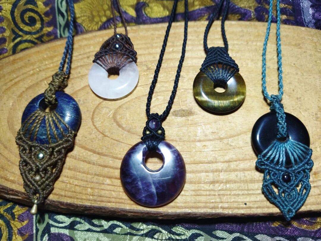 Macrame Pendants With Donut Carved Stones - Etsy