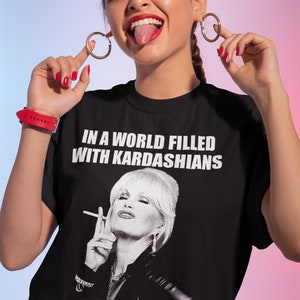 In A World Filled With Kardashians Be A Patsy T-shirt, Be A Patsy Shirt ...