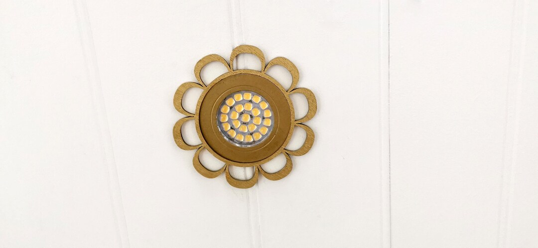 Daisy Spotlight Surround: Custom Bohemian Home Decor - Etsy