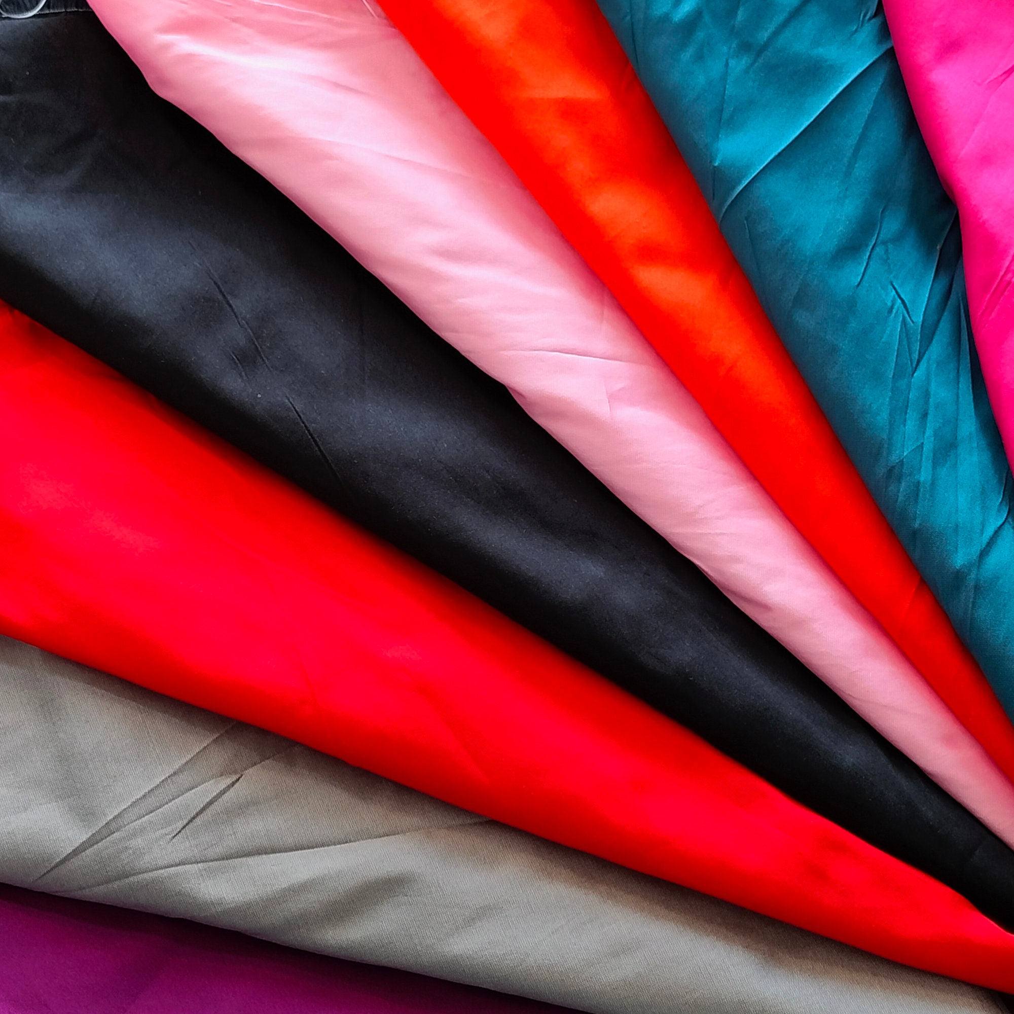 Multi Color Taffeta Fabric, Taffeta Silk Fabric, Wholesale Taffeta Gown ...