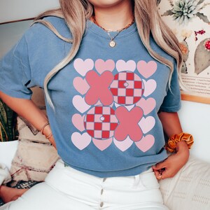 Retro Comfort Colors Valentines Day T-shirt, XOXO Shirt for Women ...