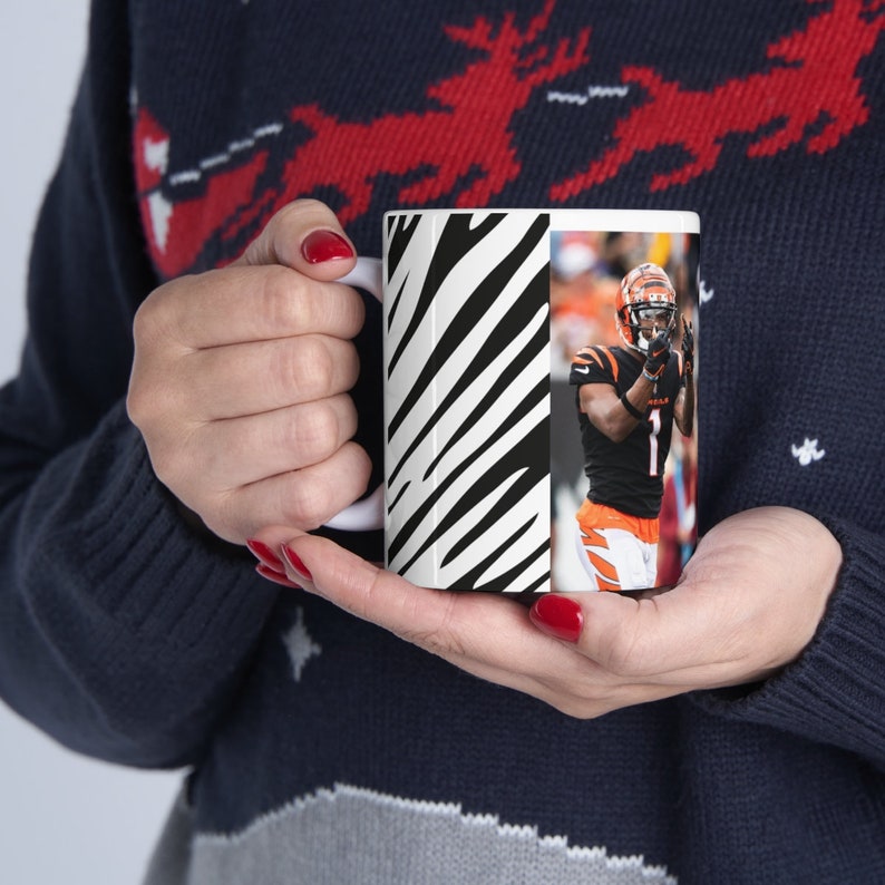 Ja'marr Chase Flipping off With Middle Finger Minkah - Etsy