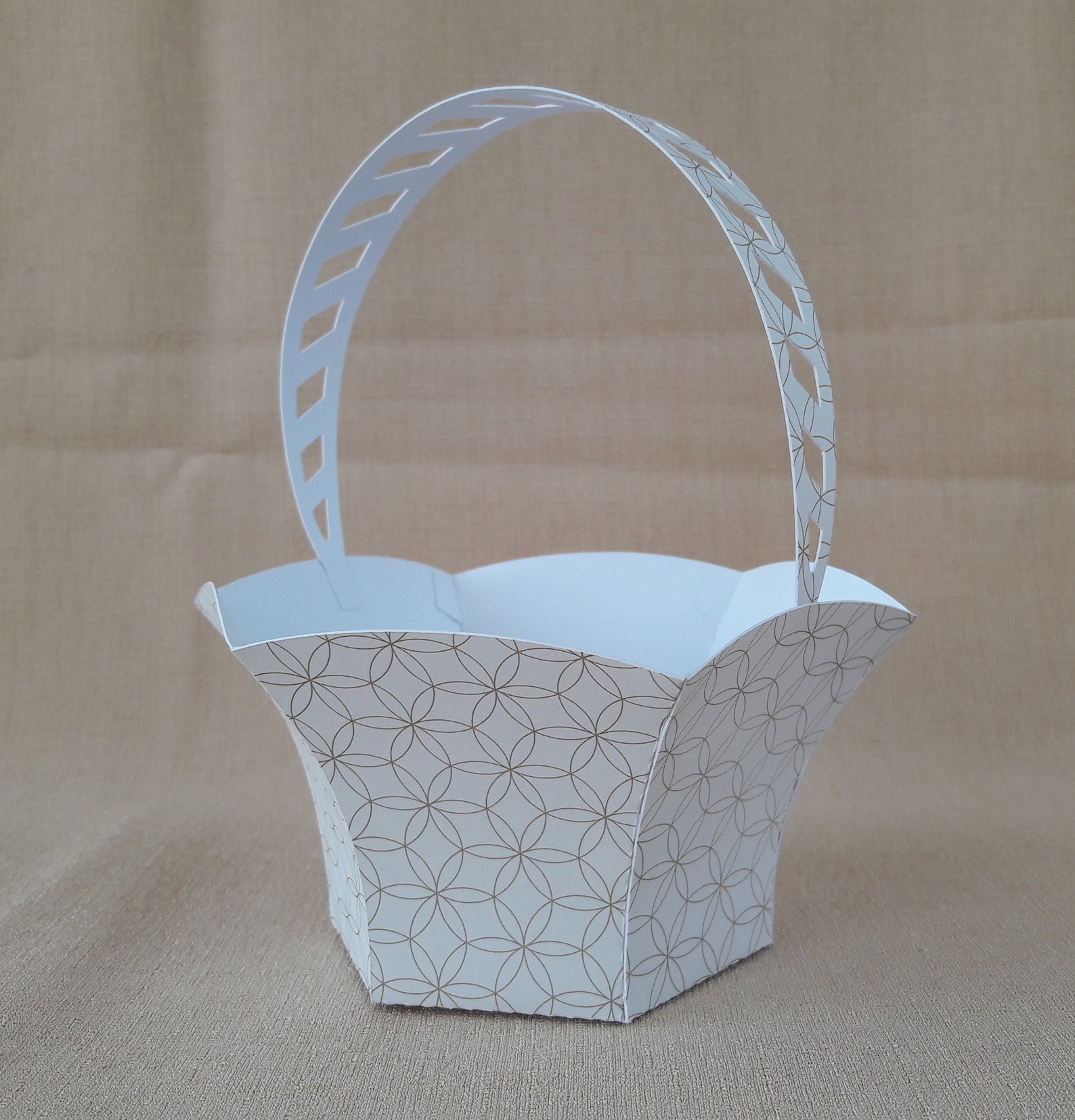 Easter Paper Basket SVG PDF STUDIO3 | Plotter Cut File | Pat. 012 - Etsy