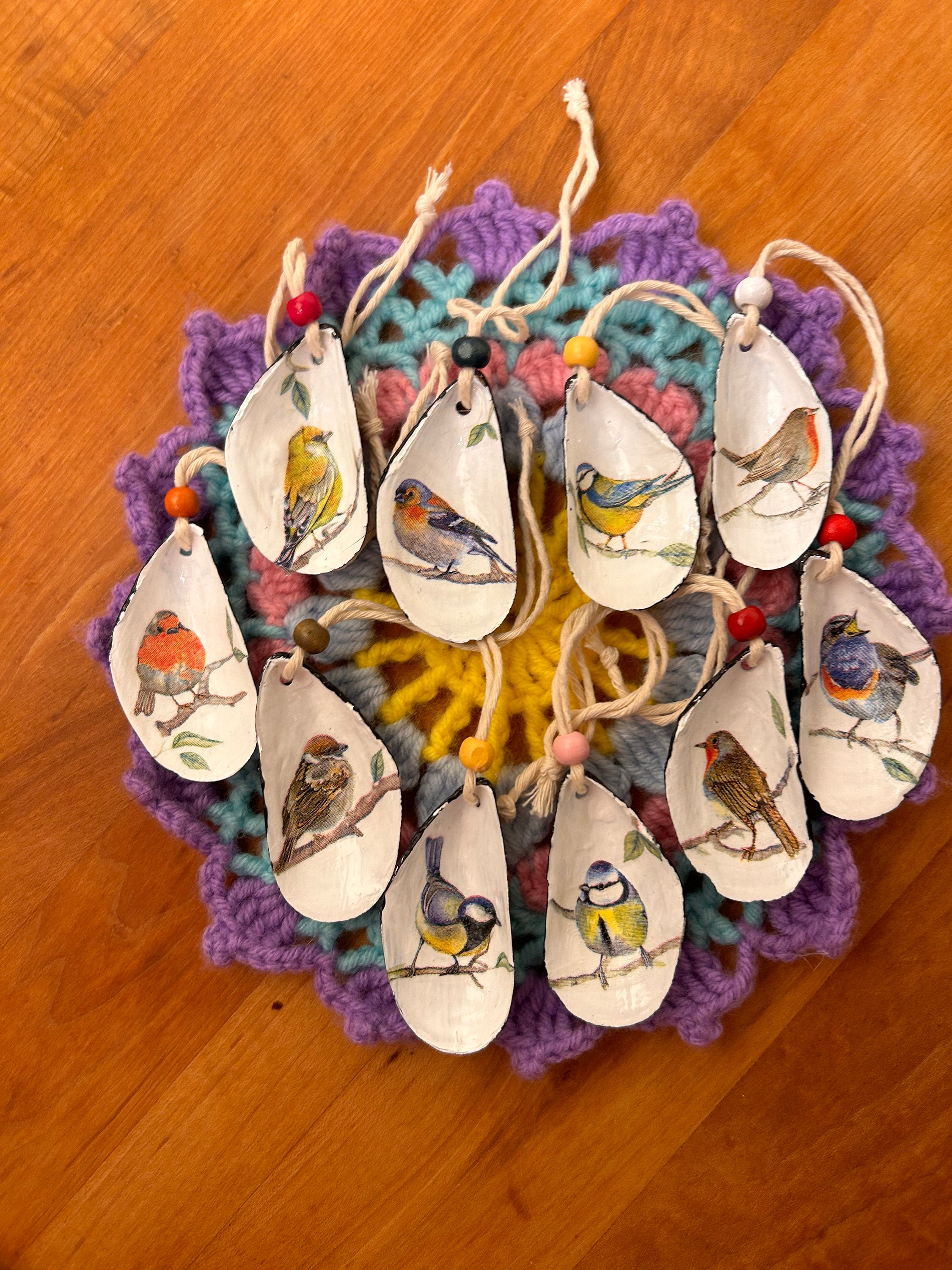 Set of 10 Mussel Shell Ornaments / Birds / Decoupage - Etsy