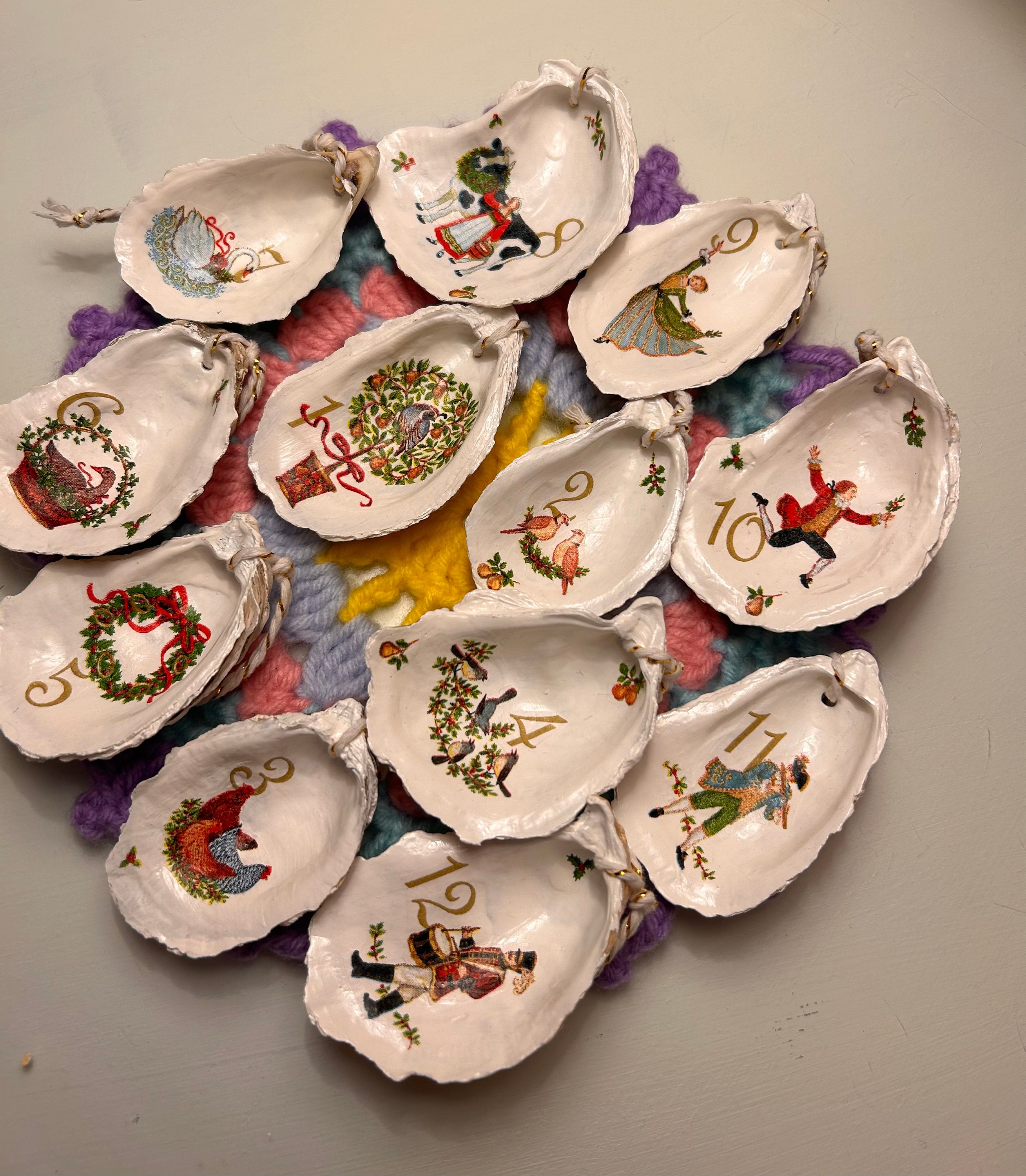 The Twelve Days of Christmas / Decoupage Oyster Shell Christmas ...