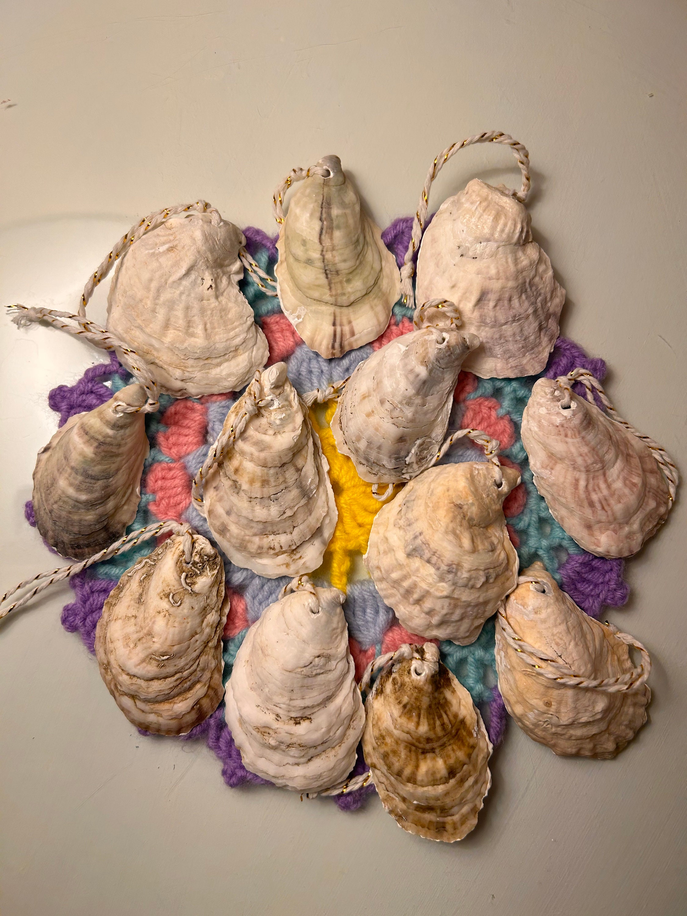 The Twelve Days of Christmas / Decoupage Oyster Shell Christmas ...