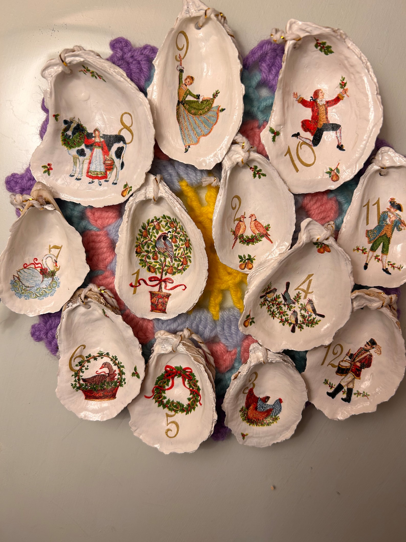 The Twelve Days of Christmas / Decoupage Oyster Shell Christmas ...