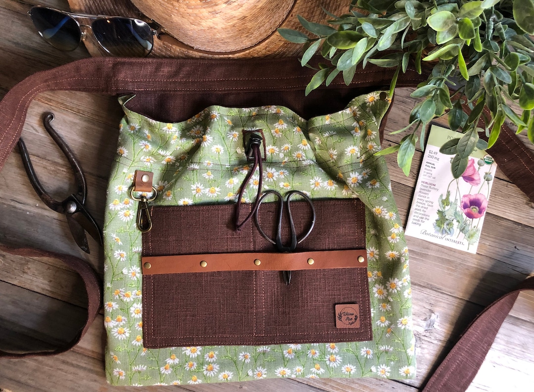 Summer Day Daisies ~ Garden Apron, Forage Apron, Harvest Apron, Forage ...