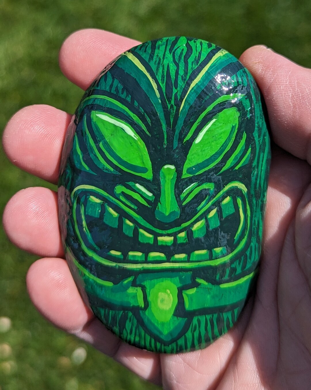 Emerald Tiki Painted River Rock. - Etsy
