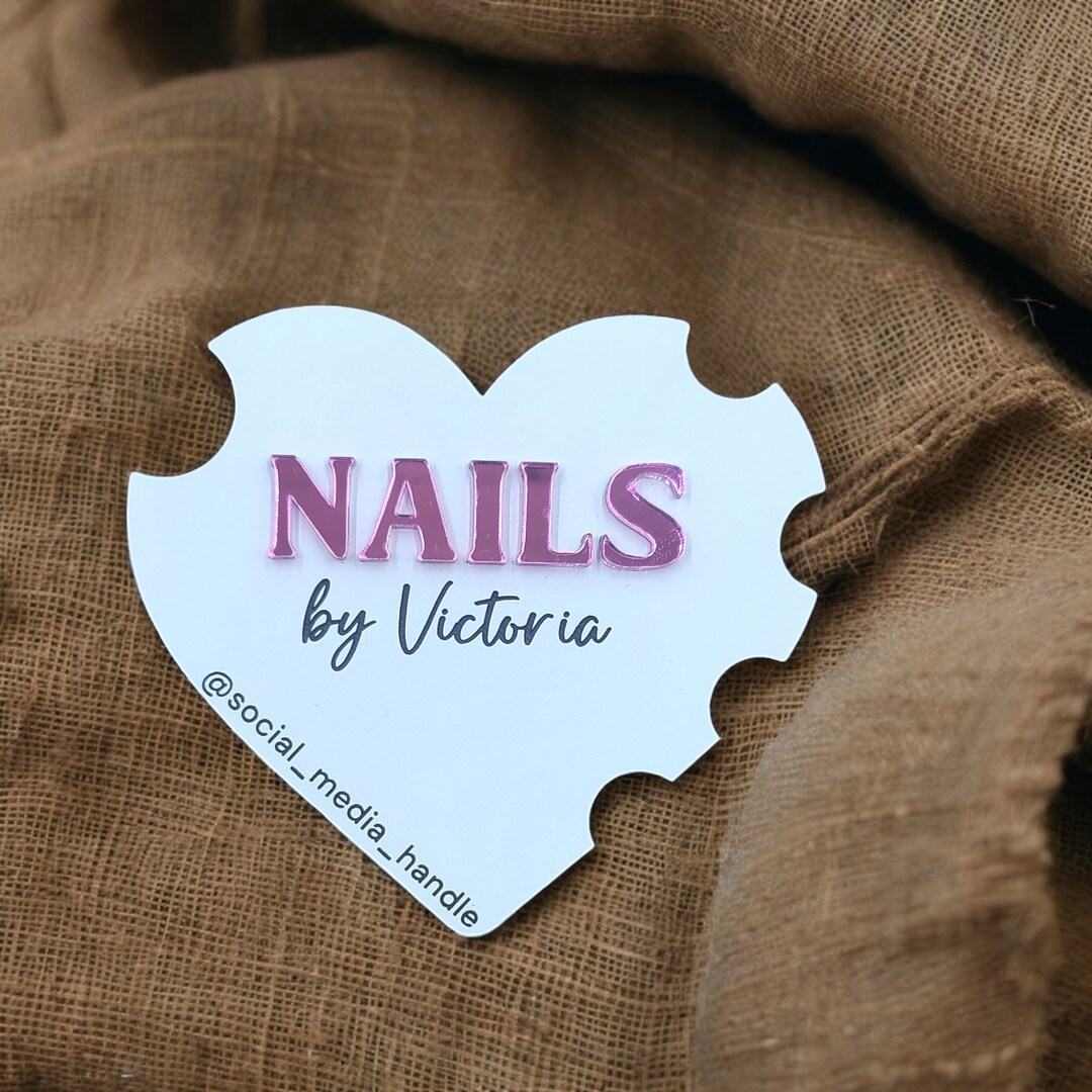 Custom Heart Nailfie Disc: Nail Art Photo Prop, Salon Decor - Etsy