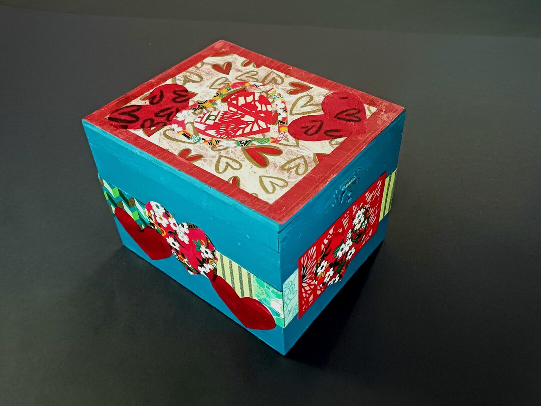 Decoupaged Heart Cigar Box - Etsy