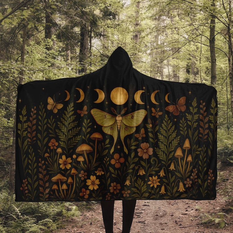 Dark Cottagecore Luna Moth Hooded Blanket, Whimsigoth Goblincore Moon ...