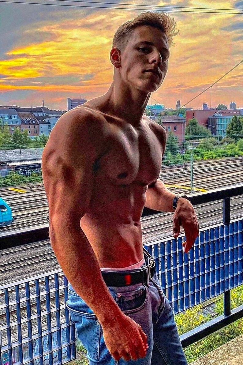 Handsome Bodybuilder Sexy Muscle Jock Hunk Hot Buff Alpha Male - Etsy