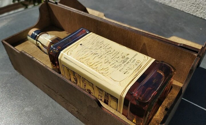 Popular Whiskey Box: Downloadable Svg File With Unique Laser-cut Design ...