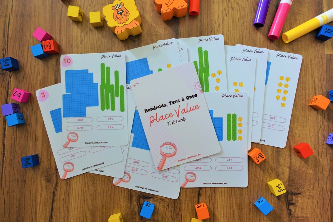 Tarjetas de tareas imprimibles sobre el valor posicional de matemáticas ...
