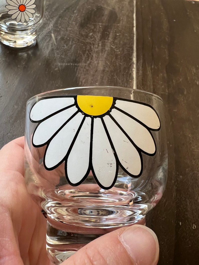 Daisy Cocktail Glasses 1960s Vintage Flower Power - Etsy
