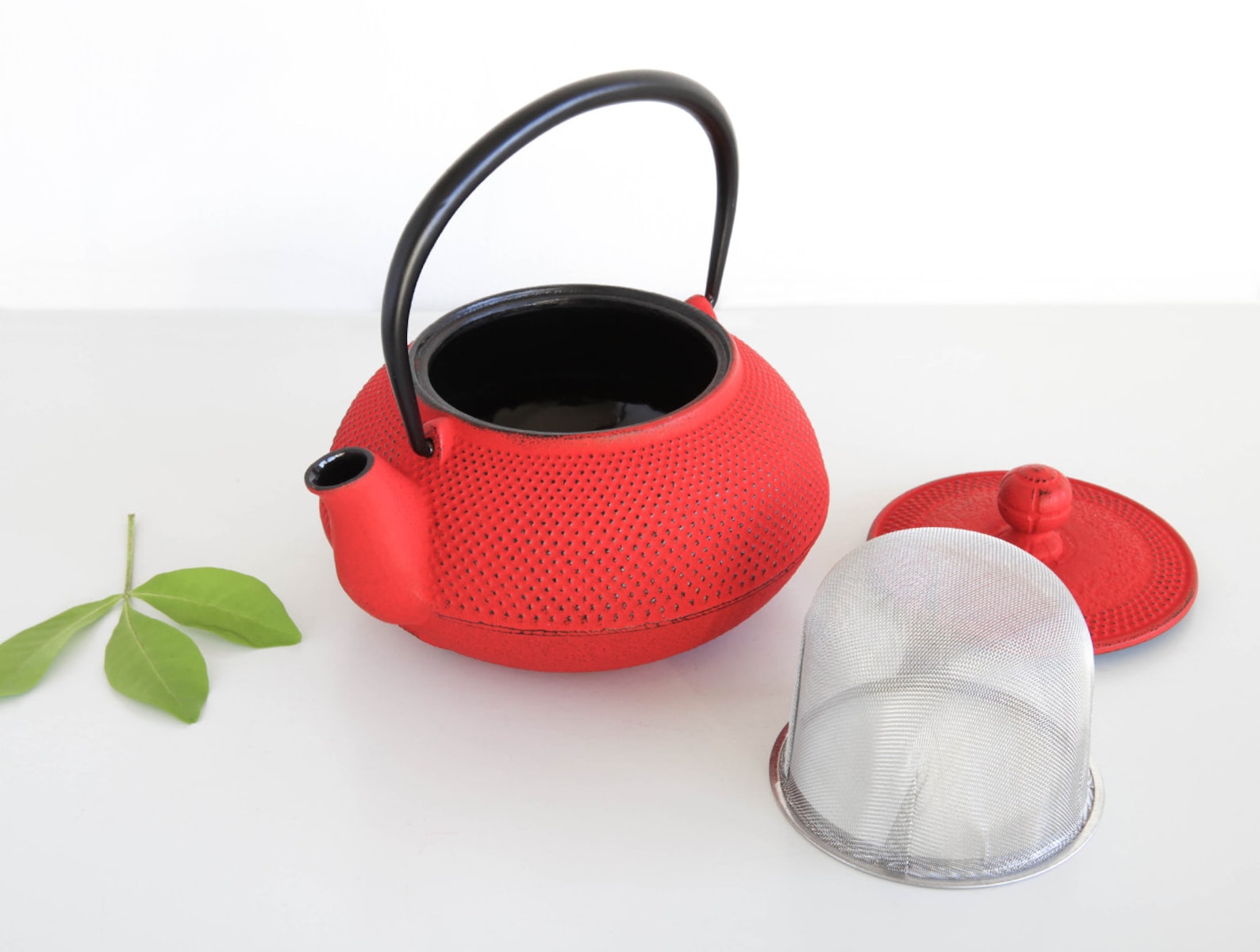 Arare Teapot Red 600ml Japanese Handmade Cast Iron Teapot Perfect for ...