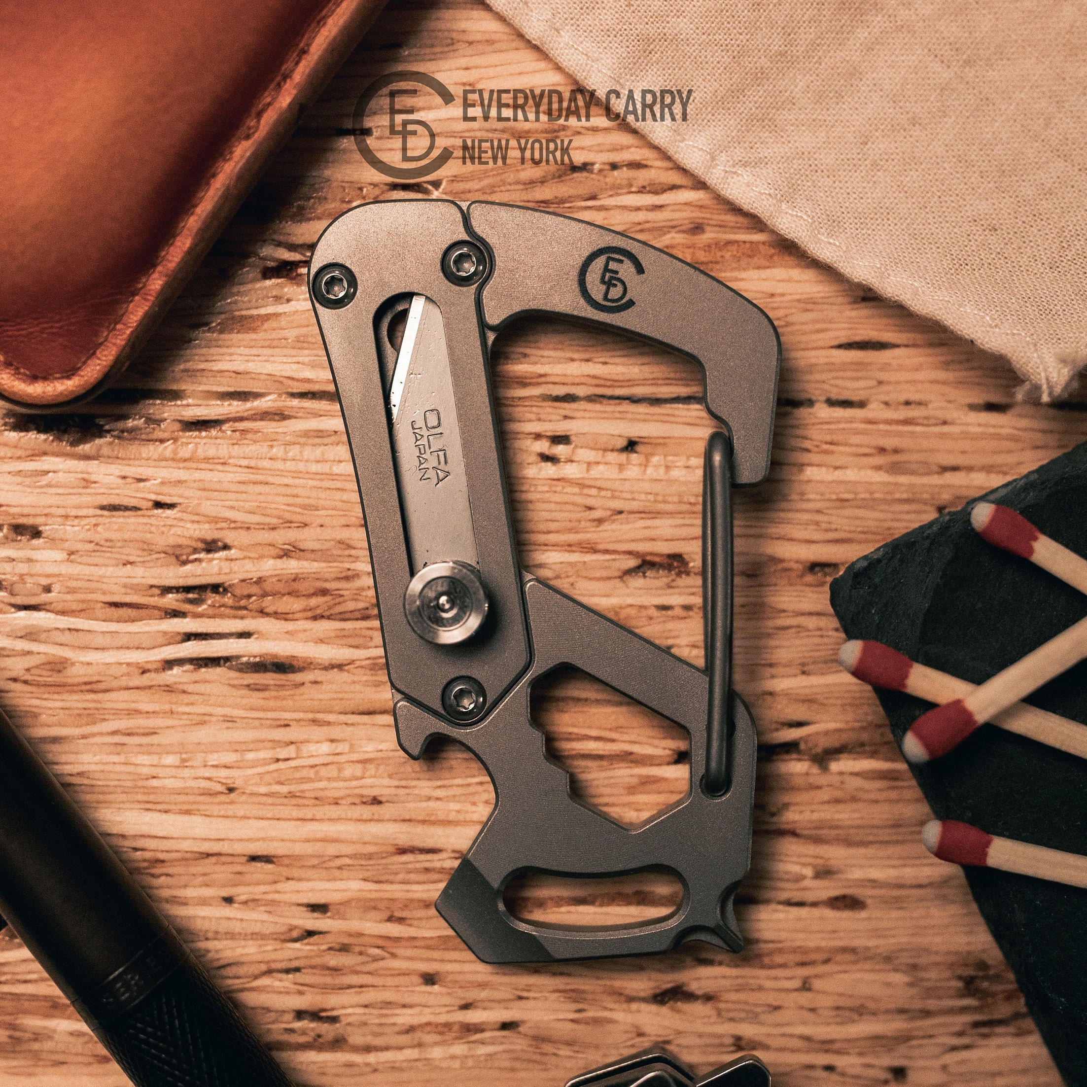 Carrybiner Titanium Carabiner Multi Tool With Utility Knife Minimalist ...